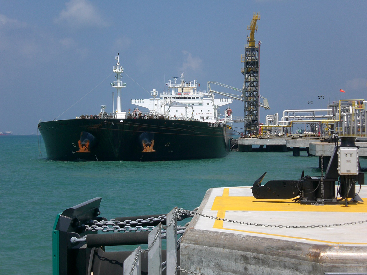 Supplying advanced mooring solution to Pengerang deepwater oil and gas ...